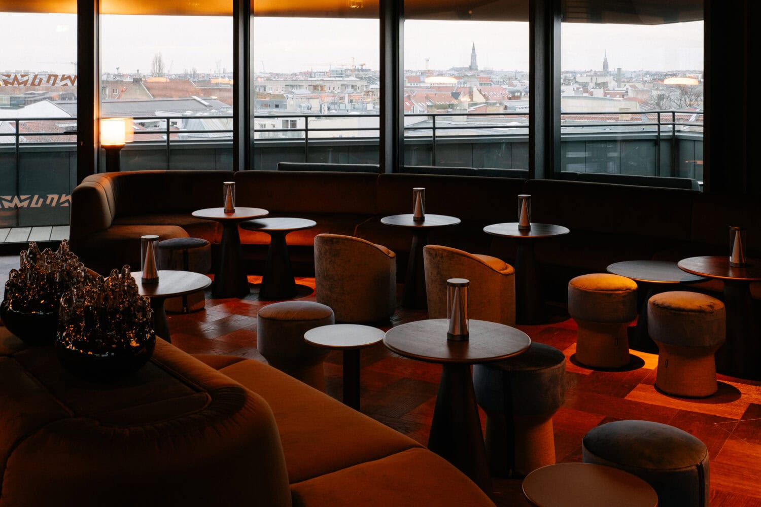 Bar Clara: Kuratierte Cocktails mit 1a-Aussicht | IDEAT Magazin Germany 2024